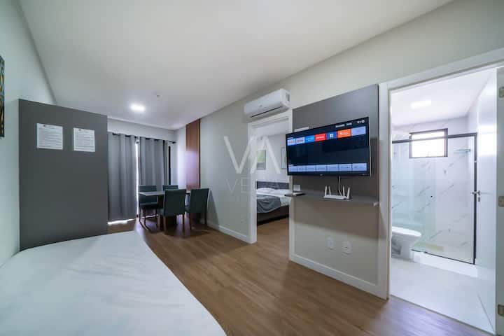 Com Varanda E Piscina A 120m Do Mar | 6 X S/ Juros - Bombinhas