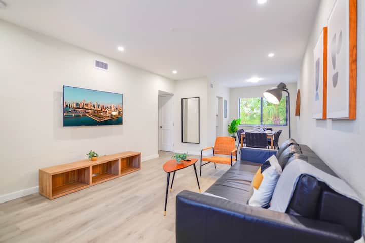 Prime Location Apartment At Calle Ocho - Miami, FL