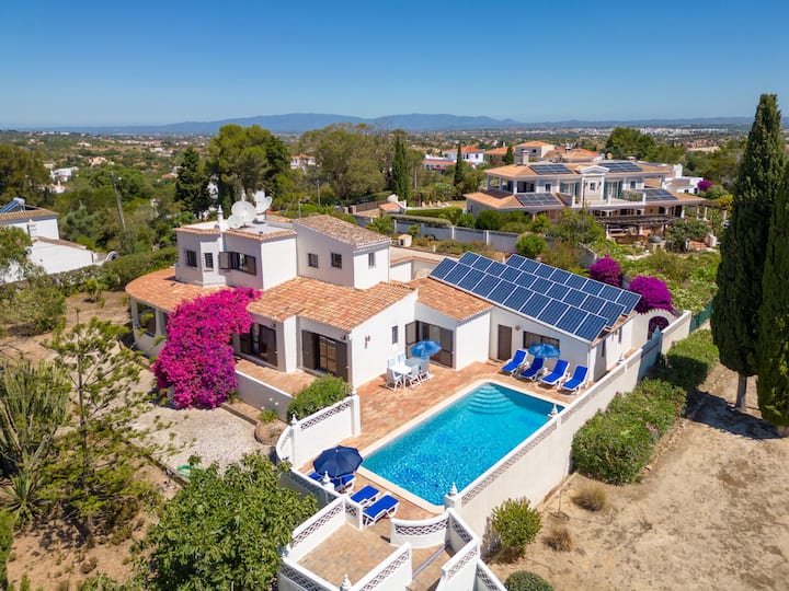 4 Bed Villa With Pool & Tennis Court & Walking Dis - Carvoeiro