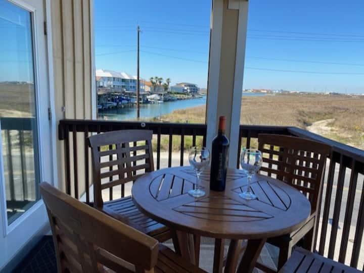 Seashell Beach | Lake Packery + Beach Views! - North Padre Island, TX