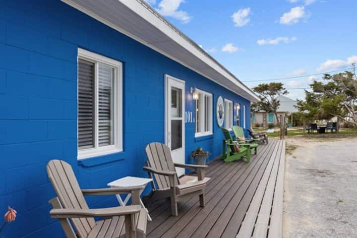 Charming 2br Beach Half-duplex, Dog-friendly - Emerald Isle, NC