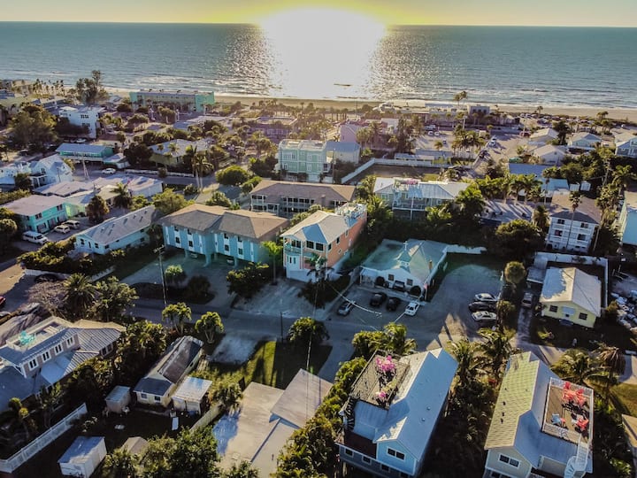 Playa Esmeralda Home! Bradenton Beach.  Now Open! - Bradenton Beach, FL