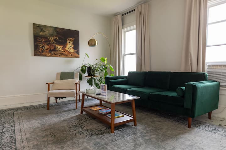 Updated 2br, 5min/nwmc, 5min/dwntwn, Prvt Parking - St. Albans, VT