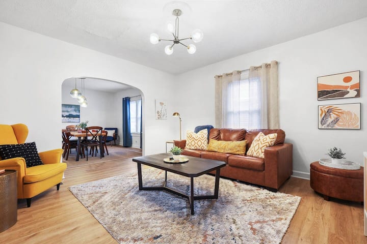 Parkside Home With Firepit - Pet Friendly! - University Heights – Indianapolis
