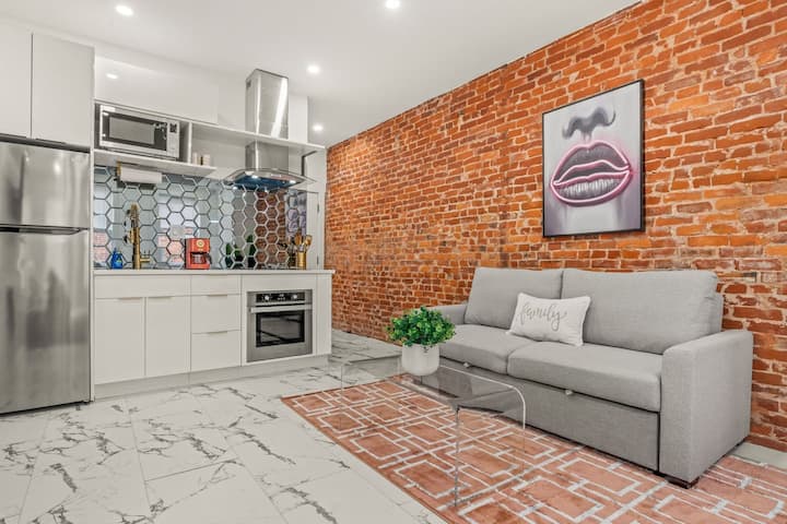 Lux Condo By Citizens Bank, Wells Fargo, Broad St - Glendora, NJ