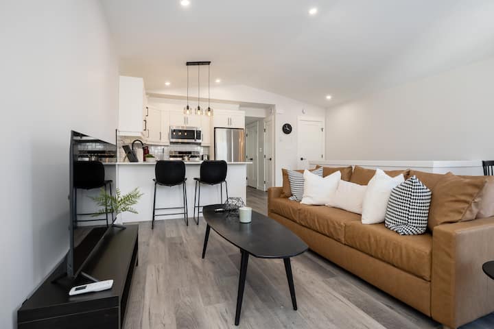 Charming 2br Garwood Retreat - Convenient - Winnipeg