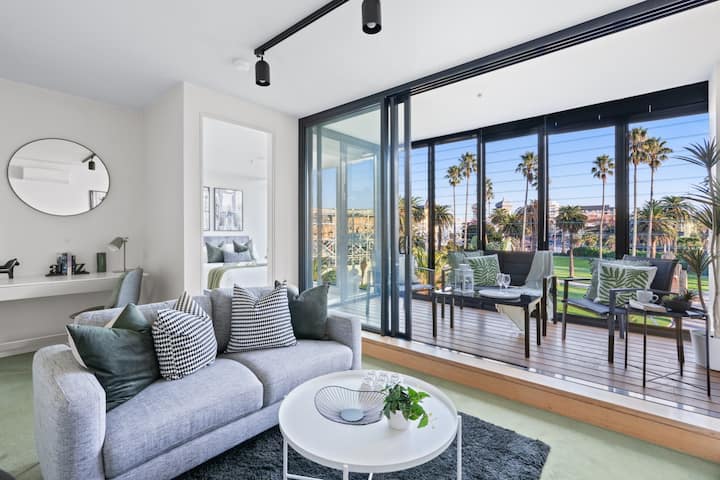Charming Seaside Retreat - St Kilda