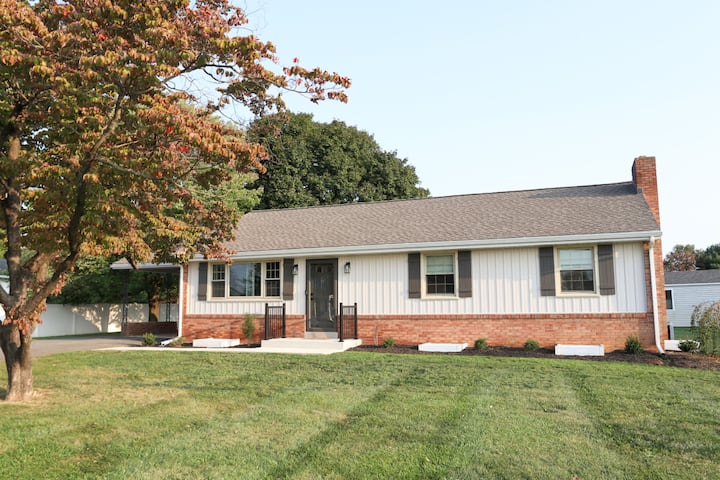 Modern/cozy Rancher, Amish Views*hot Tub/game Room - Dutch Wonderland, Lancaster