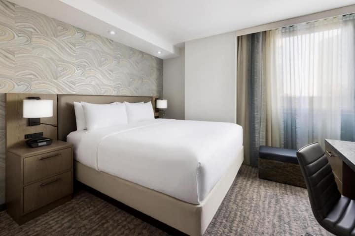 Downtown Stay | Sightseeing. Free Breakfast - New York City