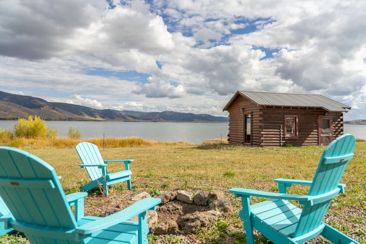 Henry's Lake View Cabin + Bbq + Fire Pit + Decks! - Henrys Lake, ID