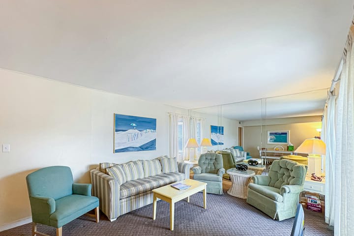 2br Condo Near Beach W/balcony, Outdoor Shower, Ac - Dewey Beach, DE