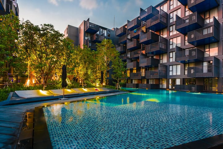 Popular Deck Condo Apartment - Rooftop Pool & Gym - Pa Tong