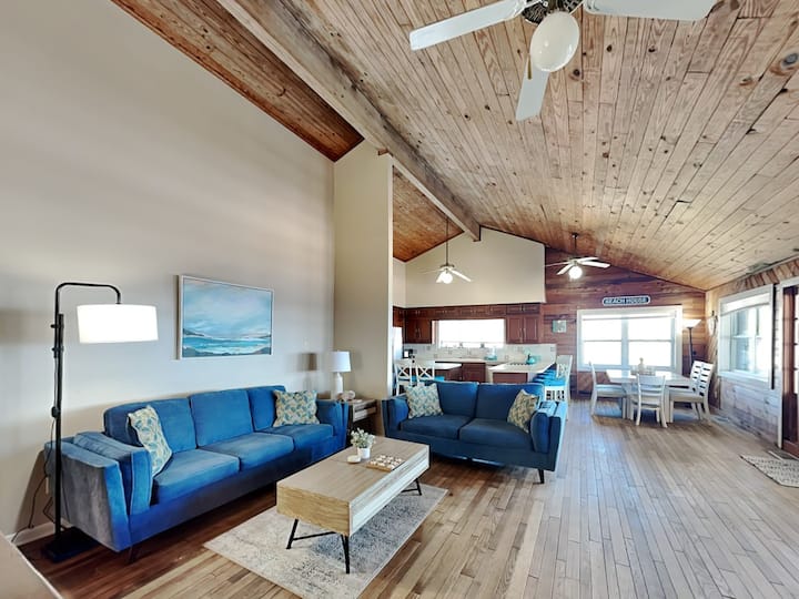 Dreamview | Beach Front, Wifi Provided! - St. Augustine, FL