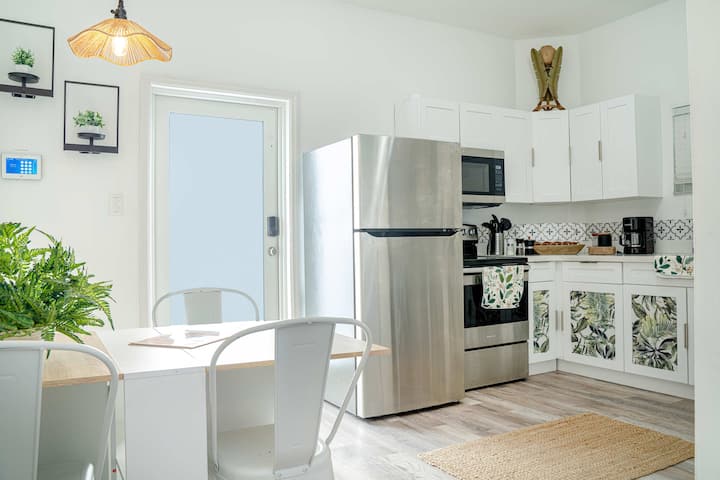 Old Havana Charm (Unit C) - Miami, FL