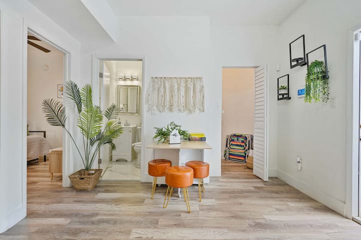 Old Havana Charm (Unit C) - Miami, FL