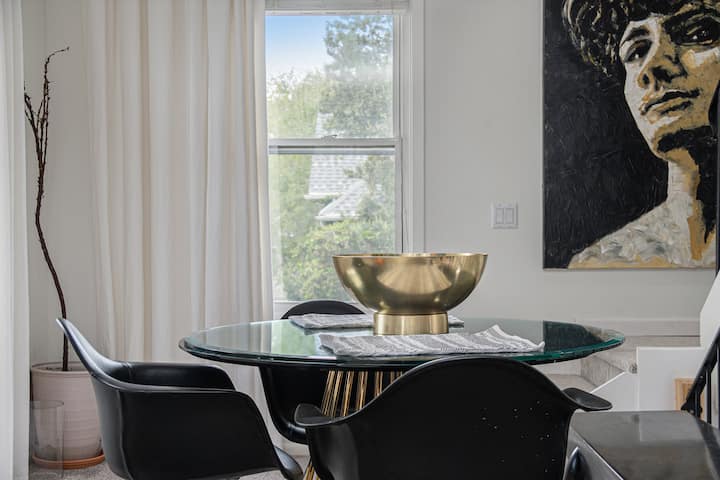 Cozy Dundee Loft, Near Dining & City Attractions! - Omaha