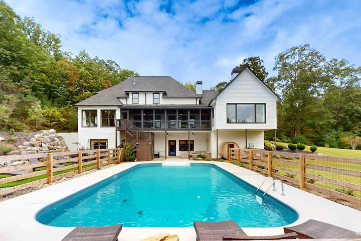 Serene 4br Mountain View Home With A Private Pool - Dahlonega, GA