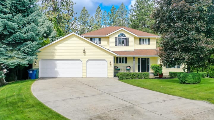 Tranquility By The Bay: Post Falls Retreat - Post Falls, ID