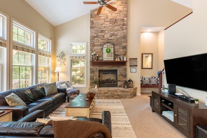 Highland Hideaway By Avantstay | 3 Min To Skiing! - Albrightsville, PA