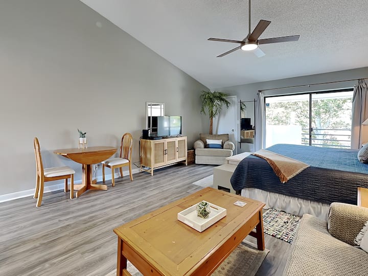 Oceanside Studio At Sawgrass | Easy Beach To Golf - Cabana Beach Club, Ponte Vedra Beach
