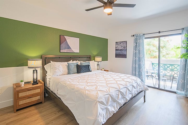 Golf 》Pool》hot Tub》game Room》king Bed & Parking - Phoenix, AZ