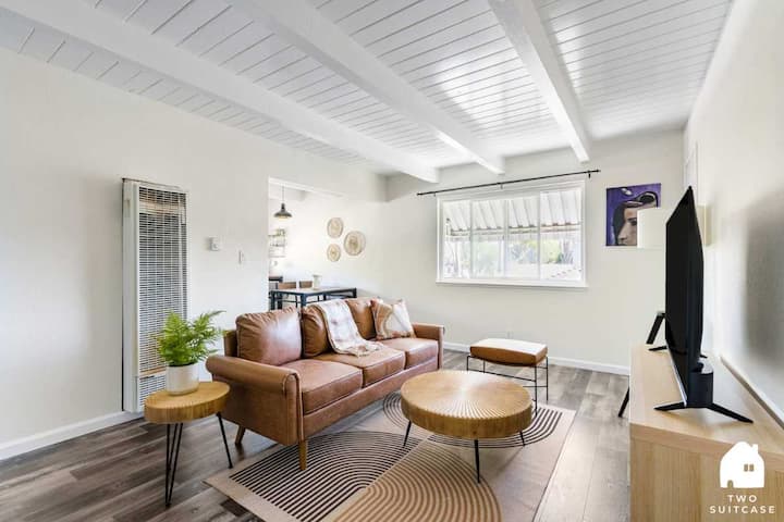 Chic Abode Central Berkeley 2br | Near Uc & Parks - Berkeley, CA
