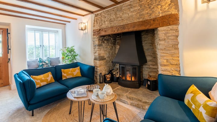 Gable Cottage, Meysey Hampton Near Cirencester - Bibury