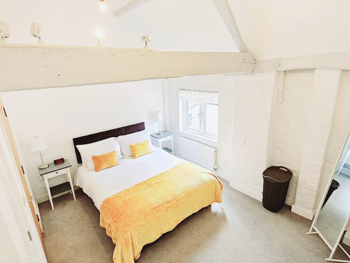 The Maple Suite - Farnham