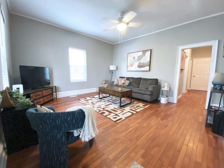 Orange Crush Cottage: Downtown, Beaches, & Dining - Wilmington, NC