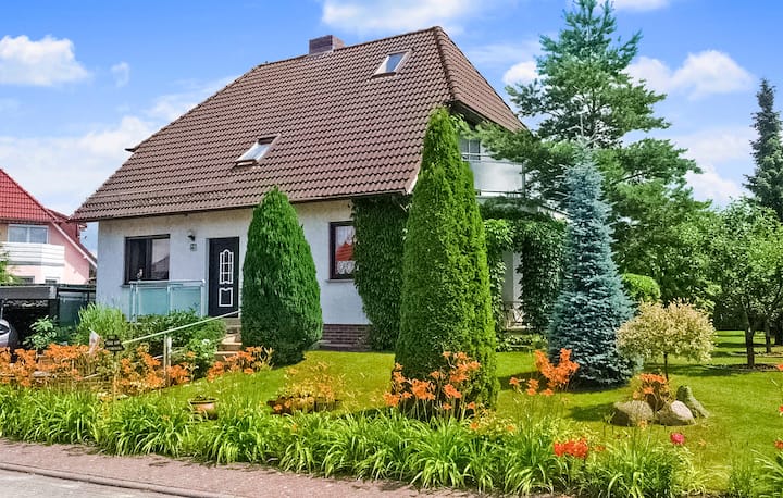Ferienwohnung Groß Nemerow - Burg Stargard