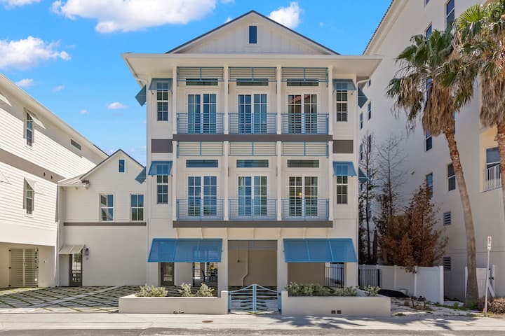 Akoya House At The Gemma - Clearwater Beach, FL