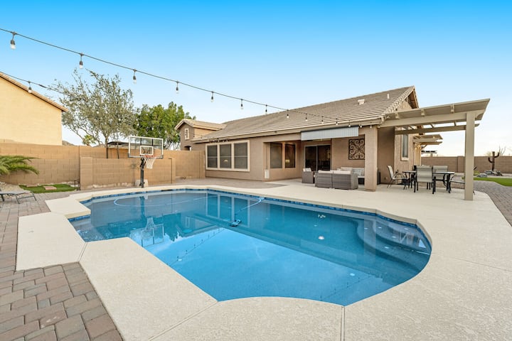 Stunning 3br | Private Pool | Patio | Firepit - Mesa, AZ