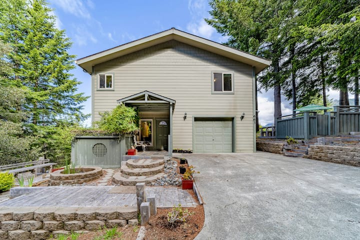 Tranquil 3br Oceanview Dog Friendly | Deck - Shelter Cove, CA