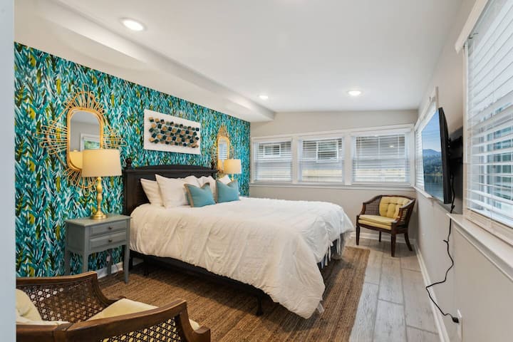 Primary Suite Upgrade From Hotel! - Hampton, VA