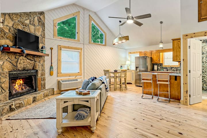 1br Single-level Cabin With A Gas Fireplace - Suches, GA