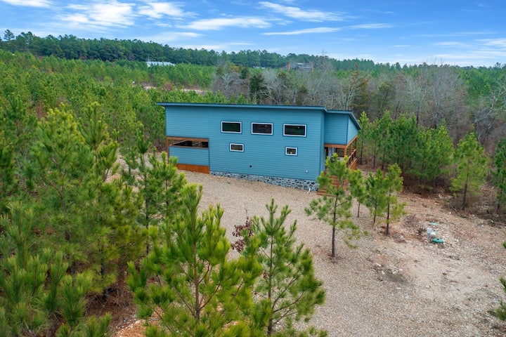 Black Bear Den - Broken Bow, OK