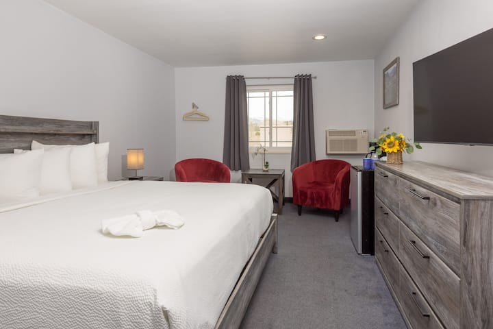 Riverwalk Inn/ Boutique Room King - Pagosa Springs, CO