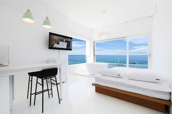 사랑하는 사람과 오션뷰로 힐링하는 객실, 403(욕조룸) - Donghae-si