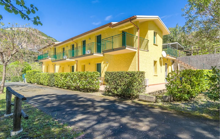 Awesome Apartment In Deiva Marina - Moneglia
