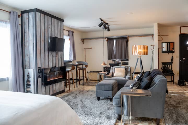 Orchard Apartment @ The Copper Crown, Bayfield - Bayfield, WI