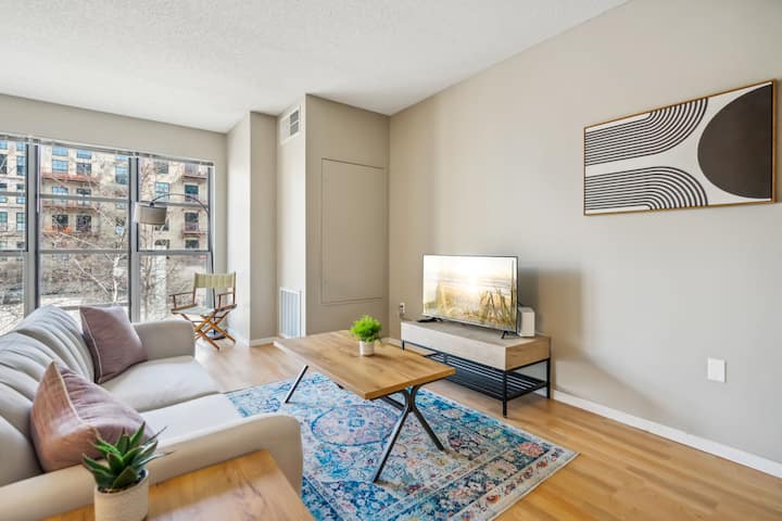 Cozysuites Mill District With Pool, Gym #03 - Minneapolis, MN