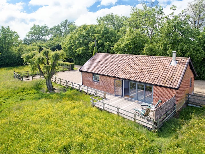 The Workshop By The Suffolk Cottage Collection - Saxmundham