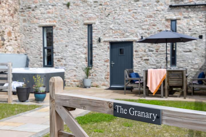 The Granary, Higher Yalberton Farm - Devon