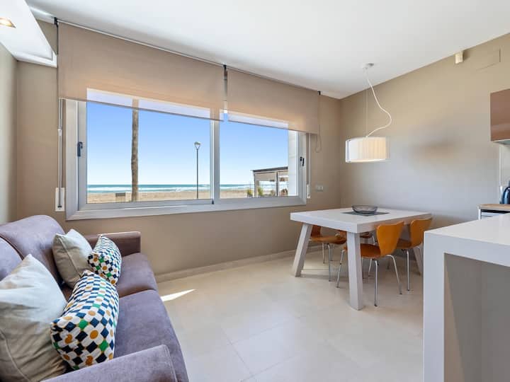 Emplacement, Emplacement, Emplacement! - Torredembarra