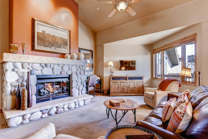 Spacious 3br Ski In/out Mountainview Christie Club - Steamboat Springs, CO