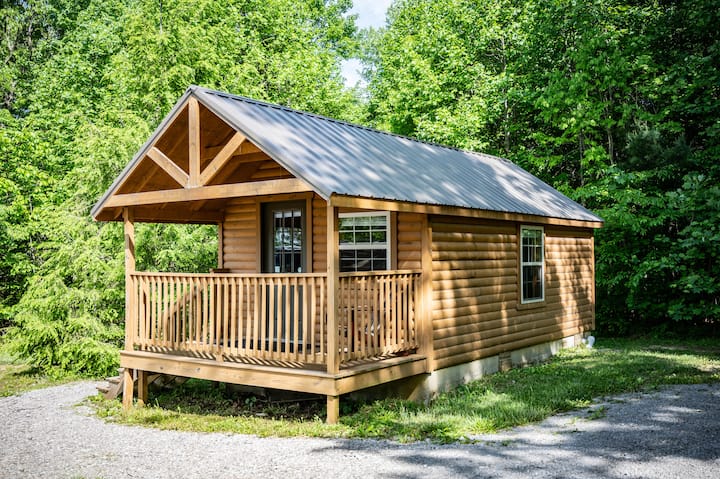 Luxury Cabin - Monterey, TN