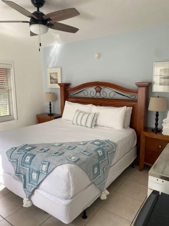 Seahorse-king Bed-steps To The Beach - Fort Lauderdale