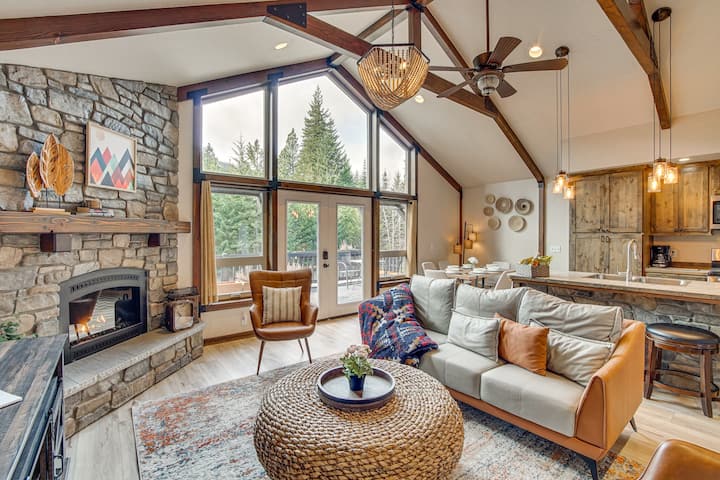 Cle Elum Cabin W/ Hot Tub, Fire Pit & Deck! - Cle Elum, WA
