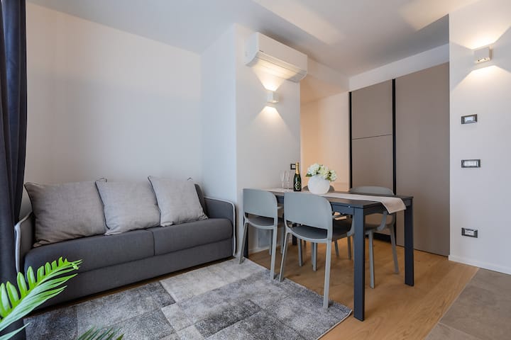 Stone Grey Apartment | Free Parking & Garden - Rovereto
