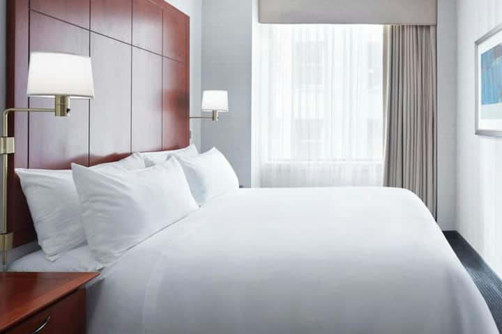 Spot-on Location In The Heart Of The Loop - Chicago